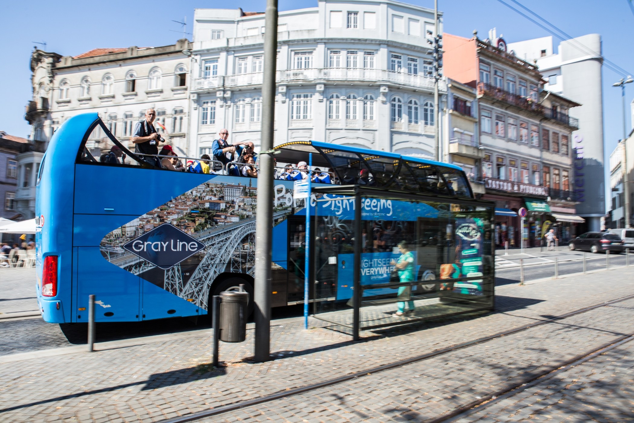 Bus Hop-on Hop-off Porto wine tour | Cityrama Gray Line Portugal